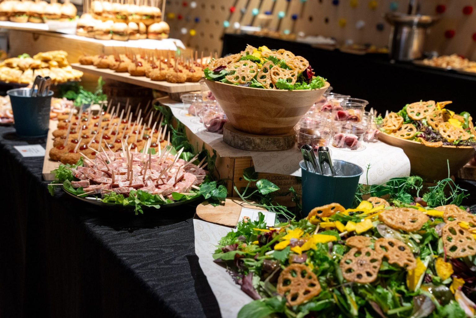 Yostar2024年の納会はviviONさまのオフィスにて！ | Yostar Plus